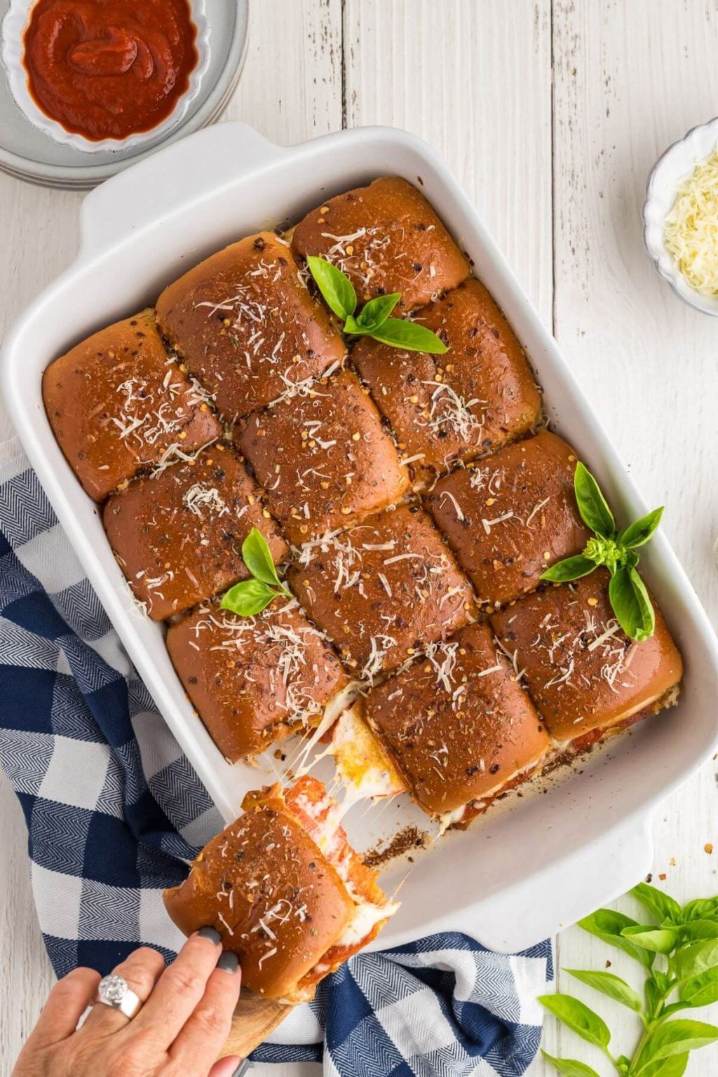 Quick Easy Pizza Sliders Recipe (Hawaiian Rolls) • The Fresh Cooky